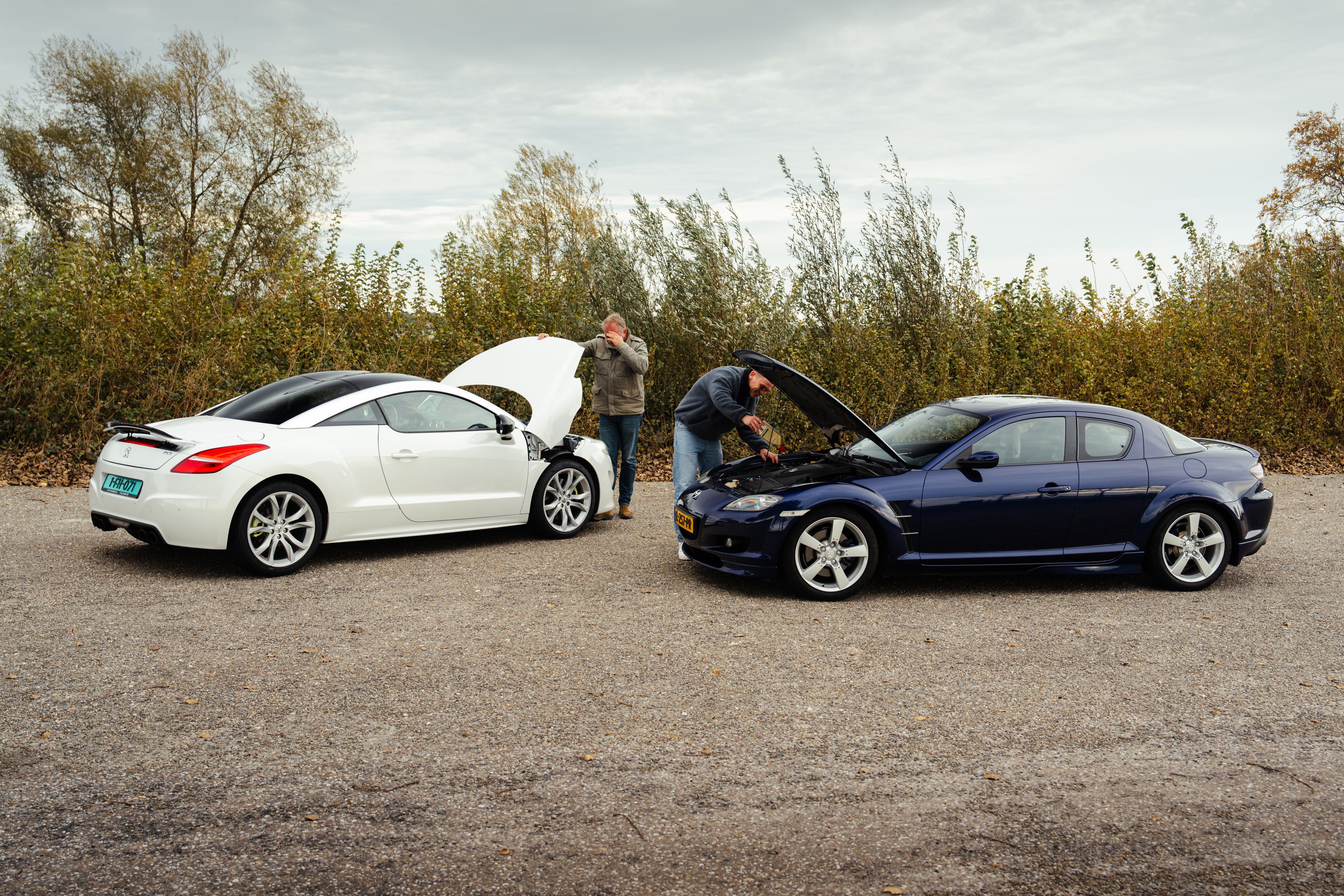 Onbetrouwbare occasions: Mazda RX-8 vs. Peugeot RCZ - moet je ze echt ...