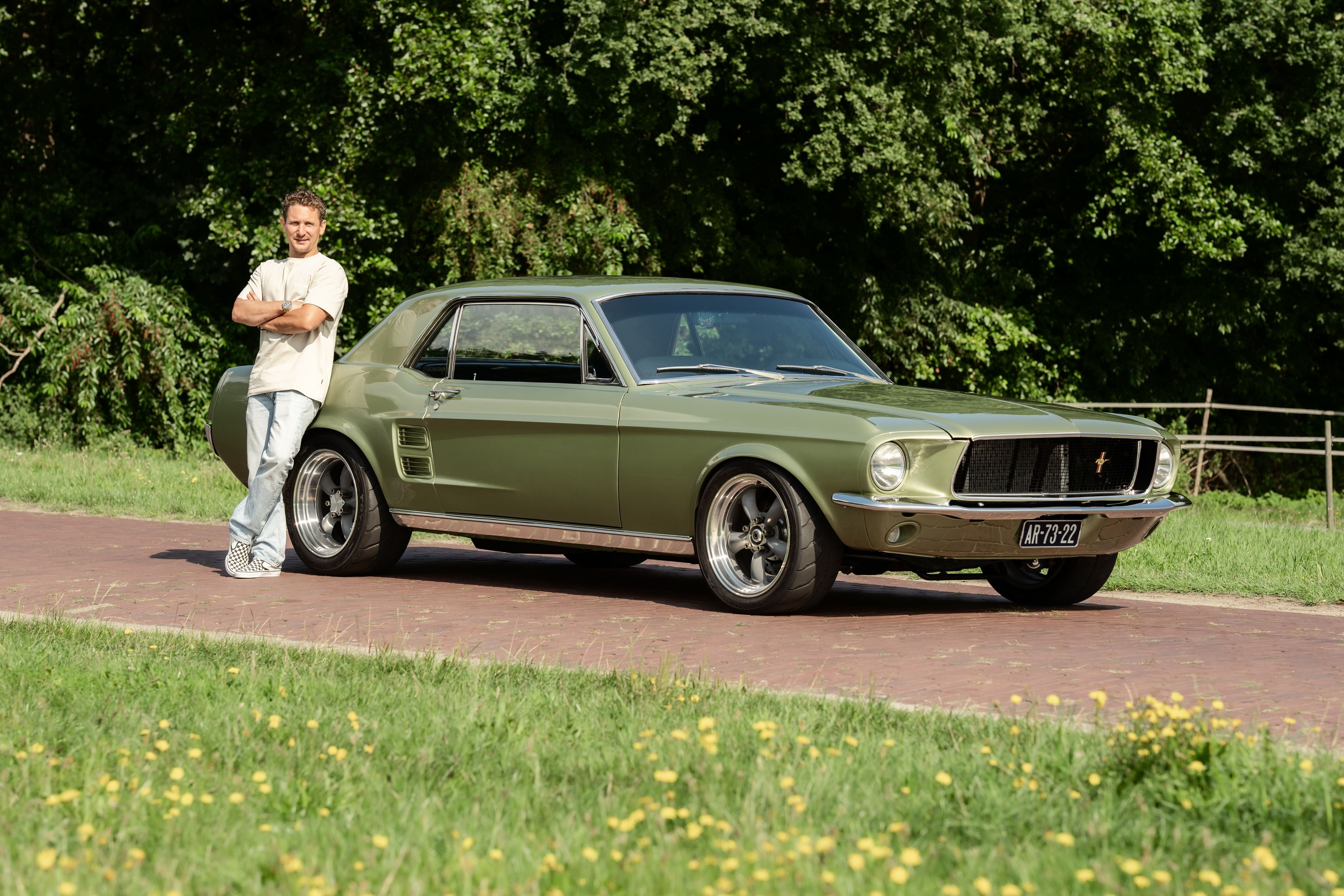 De Ford Mustang van Jeroen lijkt origineel, maar schijn bedriegt