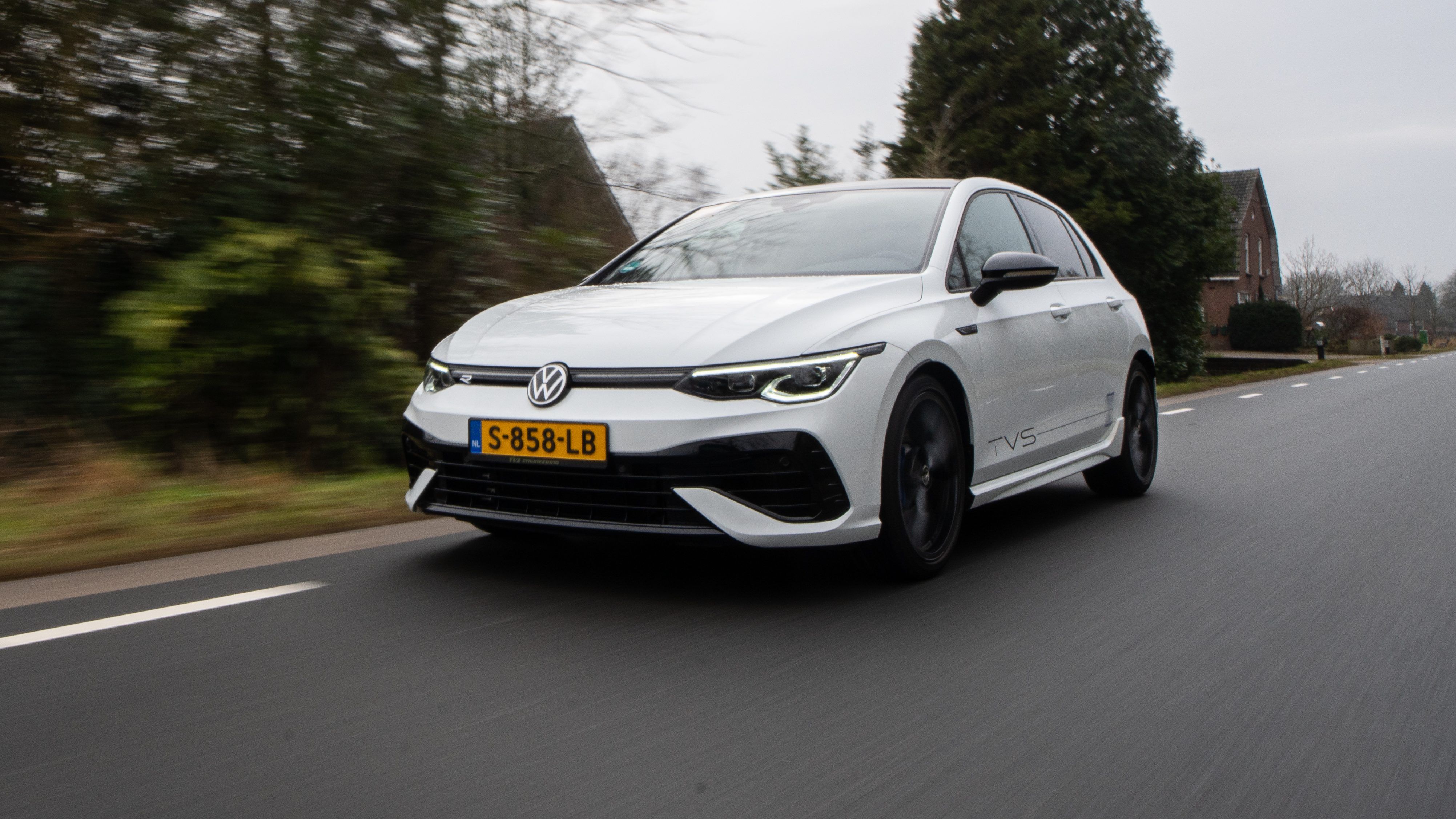 Volkswagen Golf R te traag? Deze geeft supercars het nakijken
